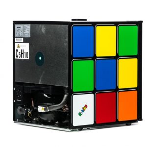 Husky HU231 | Freestanding Rubiks Cube Retro Mini Drinks Fridge